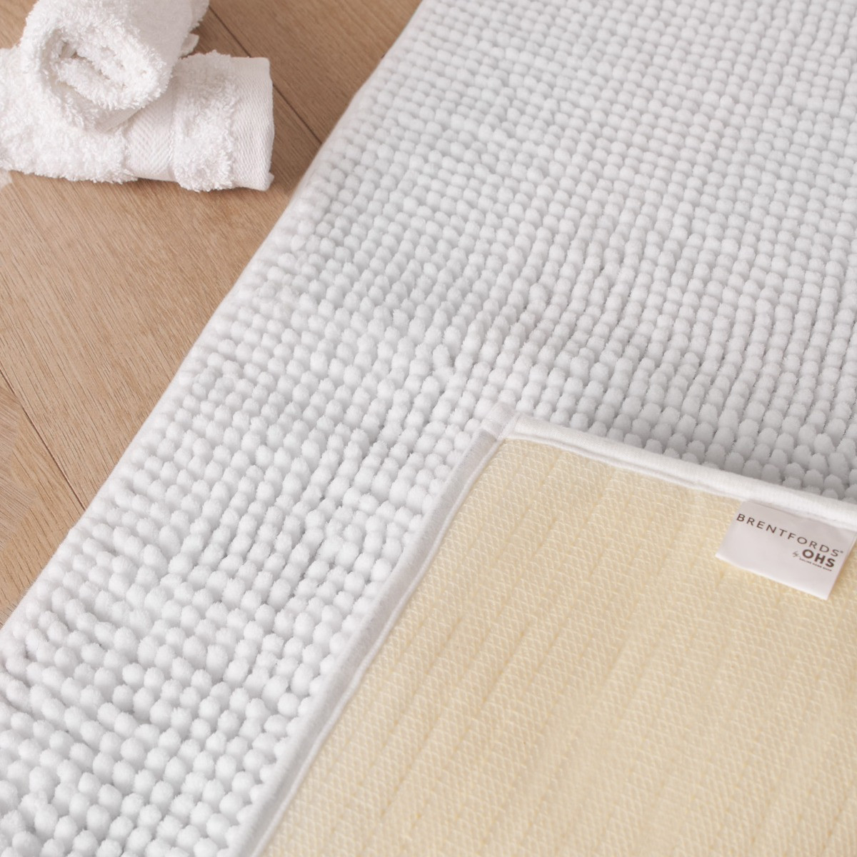 Brentfords Noodle Bath Mat - White