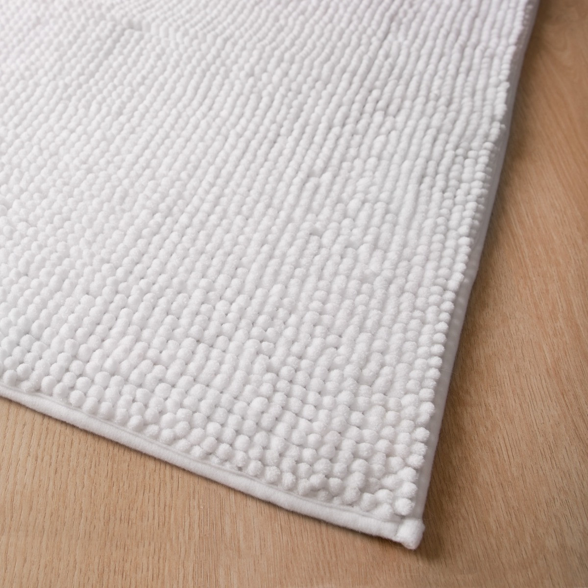 Brentfords Noodle Bath Mat - White