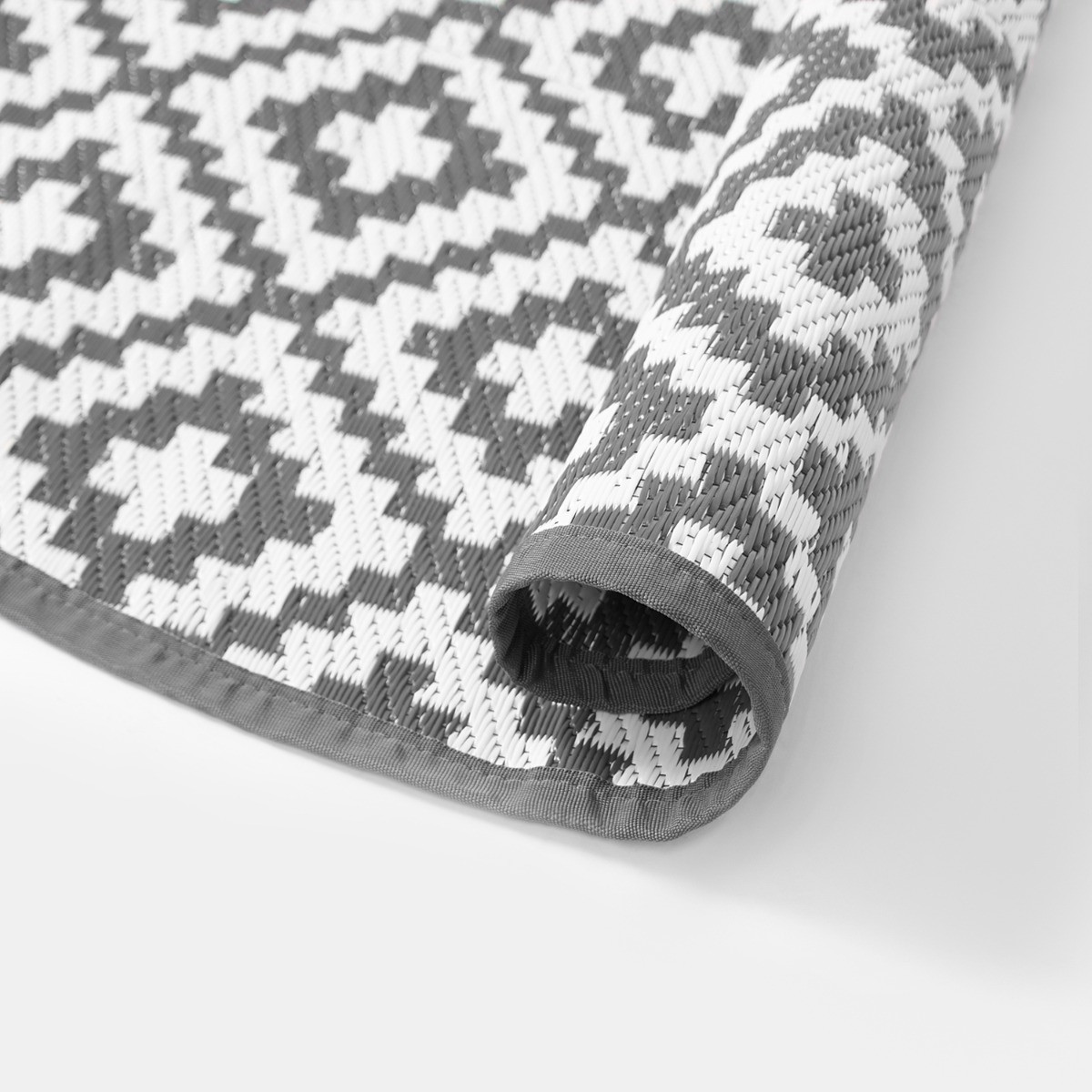 OHS Circle Outdoor Geo Rug, Grey - 170cm