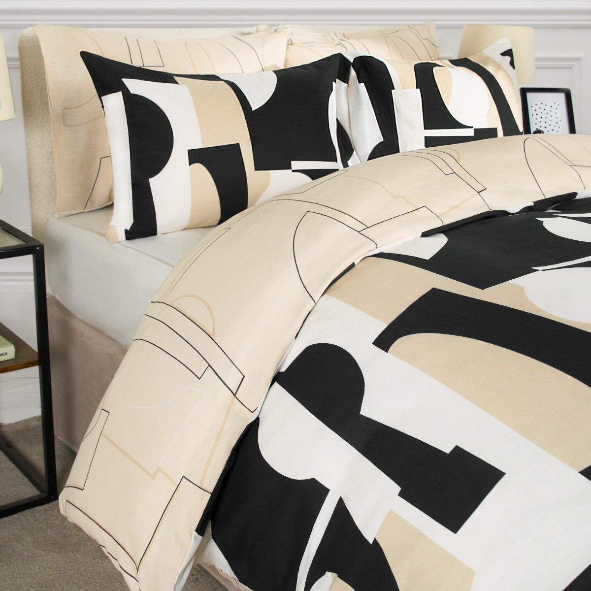 OHS Abstract Geo Duvet Set - Black/Natural