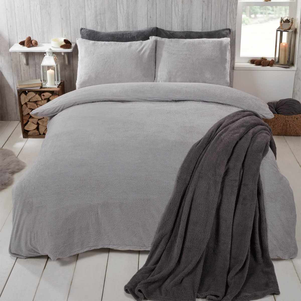 Teddy Fleece Throw - Charcoal Grey