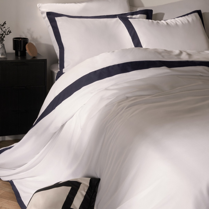OHS Contrast Border Duvet Cover Set, White/Navy - Double