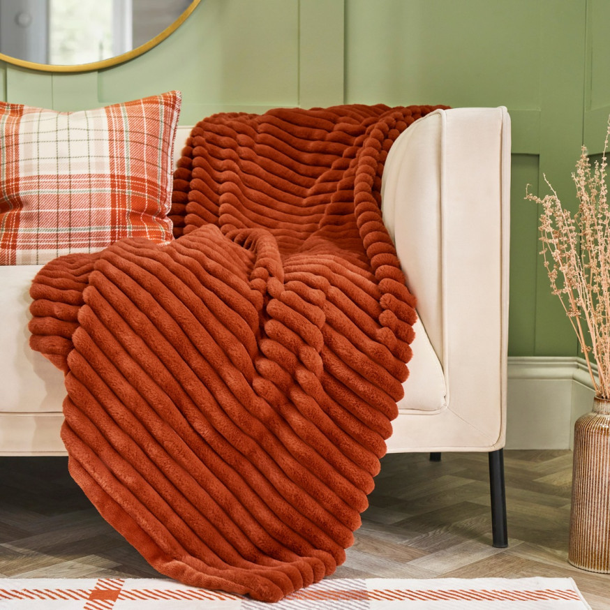 OHS Faux Fur Thick Ribbed Throw - Rust