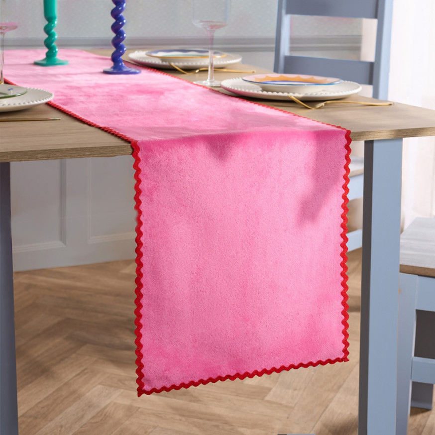 OHS Scallop Table Runner - Pink/Red