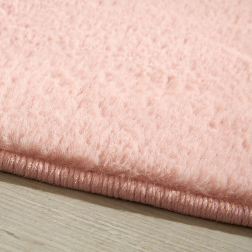 Sienna Faux Fur Rug, Blush Pink - 80 x 150cm