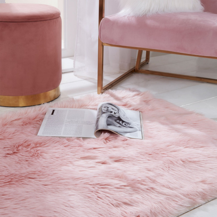 Sienna Faux Fur Rug, Blush