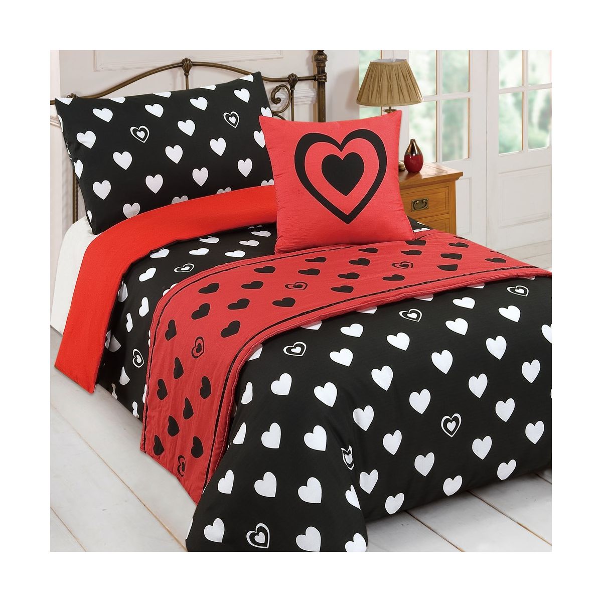 Dreamscene Heart of Hearts Bed in a Bag Bedding Set - Red/Black, Single